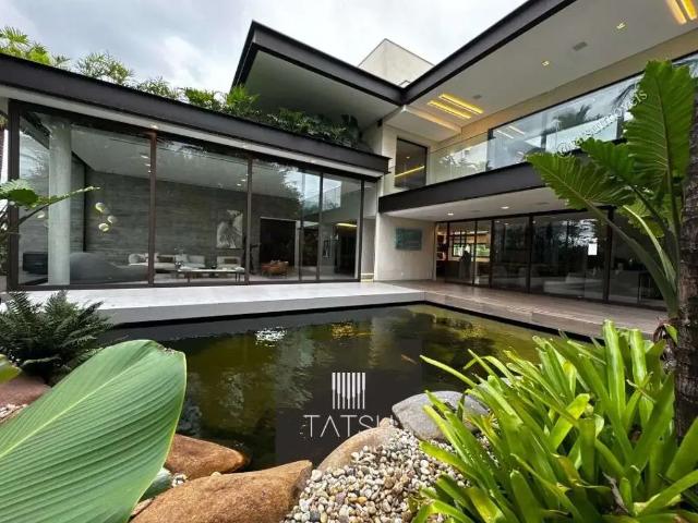 Casa / Sobrado em Condomínio para Venda em São José dos Campos/SP Jardim do Golfe 3 Quartos