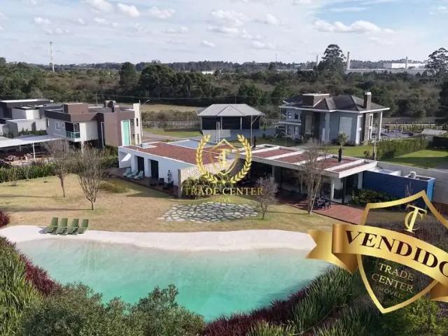 Casa / Sobrado em Condomínio para Venda em São José dos Pinhais/PR Campo Largo da Roseira 4 Quartos