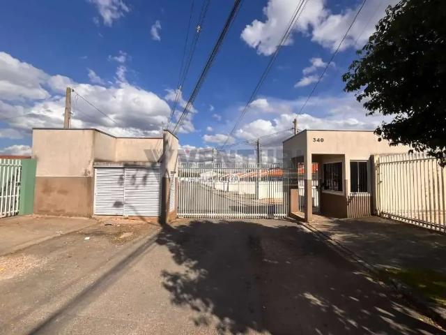 Casa / Sobrado em Condomínio para Venda em São José dos Pinhais/PR Campo Largo da Roseira 3 Quartos