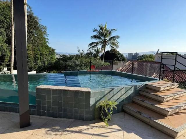 Casa / Sobrado em Condomínio para Venda em São José/SC Bosque das Mansões 5 Quartos