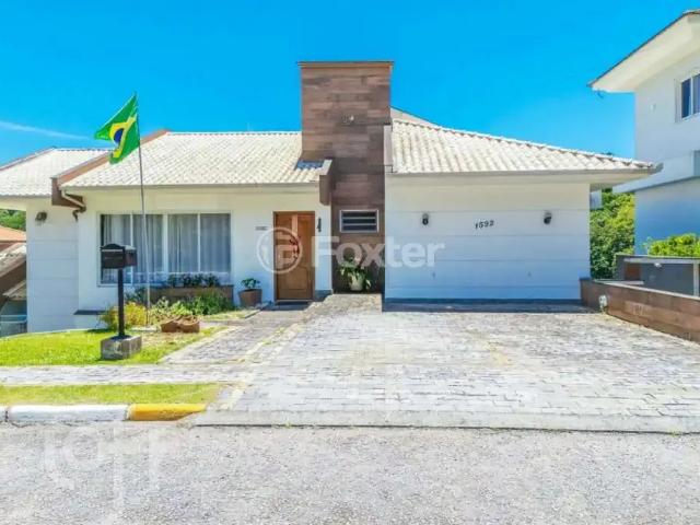 Casa / Sobrado em Condomínio para Venda em São José/SC Bosque das Mansões 5 Quartos