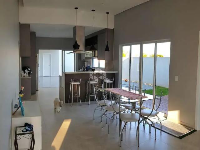 Casa / Sobrado em Condomínio para Venda em São José/SC Forquilhas 3 Quartos