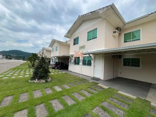 Casa / Sobrado em Condomínio para Venda em São José/SC Forquilhas 3 Quartos