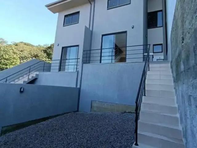 Casa / Sobrado em Condomínio para Venda em São José/SC Potecas 3 Quartos