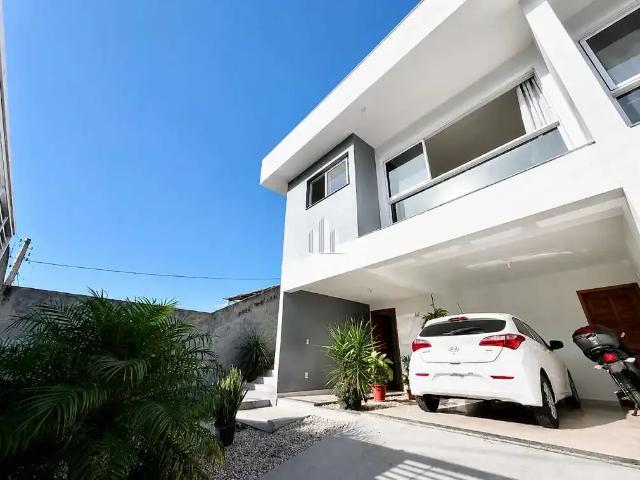 Casa / Sobrado em Condomínio para Venda em São José/SC Potecas 3 Quartos