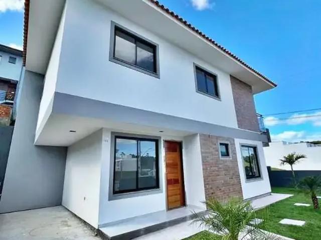 Casa / Sobrado em Condomínio para Venda em São José/SC Potecas 3 Quartos
