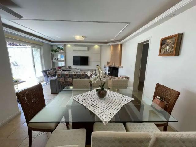 Casa / Sobrado em Condomínio para Venda em São Leopoldo/RS São José 4 Quartos