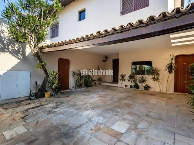 Casa / Sobrado em Condomínio para Venda em São Paulo/SP Morumbi 3 Quartos