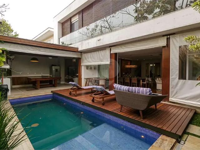 Casa / Sobrado em Condomínio para Venda em São Paulo/SP Alto da Boa Vista 4 Quartos
