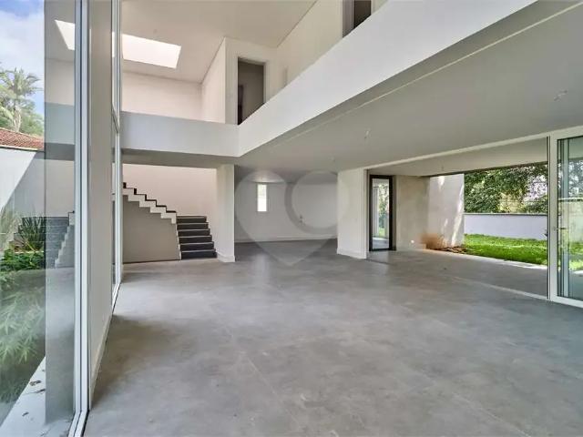 Casa / Sobrado em Condomínio para Venda em São Paulo/SP Alto da Boa Vista 4 Quartos