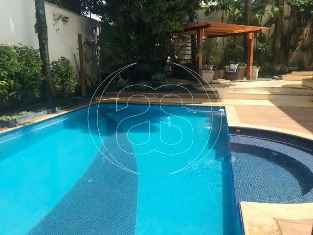 Casa / Sobrado em Condomínio para Venda em São Paulo/SP Chácara Monte Alegre 4 Quartos