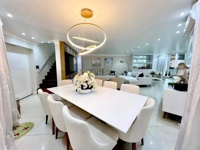 Casa / Sobrado em Condomínio para Venda em São Paulo/SP Horto Florestal 4 Quartos