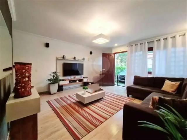 Casa / Sobrado em Condomínio para Venda em São Paulo/SP Horto Florestal 3 Quartos