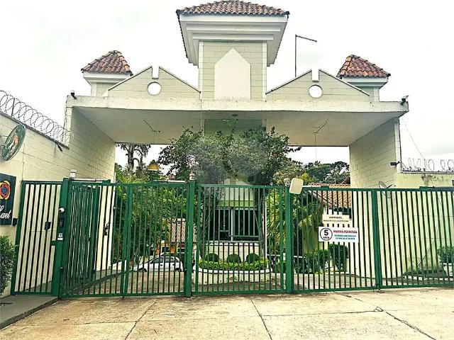 Casa / Sobrado em Condomínio para Venda em São Paulo/SP Horto Florestal 3 Quartos