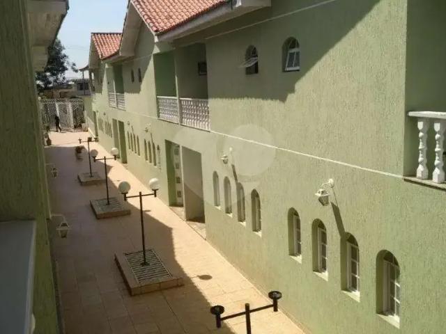 Casa / Sobrado em Condomínio para Venda em São Paulo/SP Horto Florestal 3 Quartos