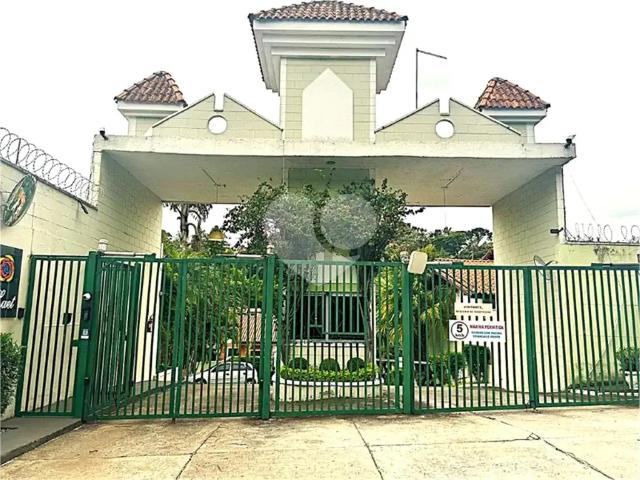 Casa / Sobrado em Condomínio para Venda em São Paulo/SP Horto Florestal 3 Quartos