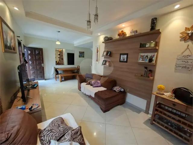 Casa / Sobrado em Condomínio para Venda em São Paulo/SP Horto Florestal 3 Quartos