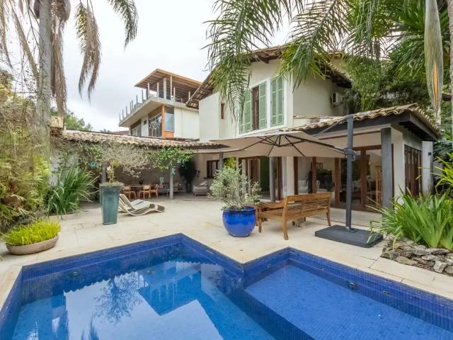 Casa / Sobrado em Condomínio para Venda em São Paulo/SP Jardim Vitoria Regia 5 Quartos