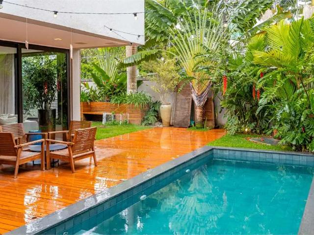 Casa / Sobrado em Condomínio para Venda em São Paulo/SP Jardim Cordeiro 4 Quartos