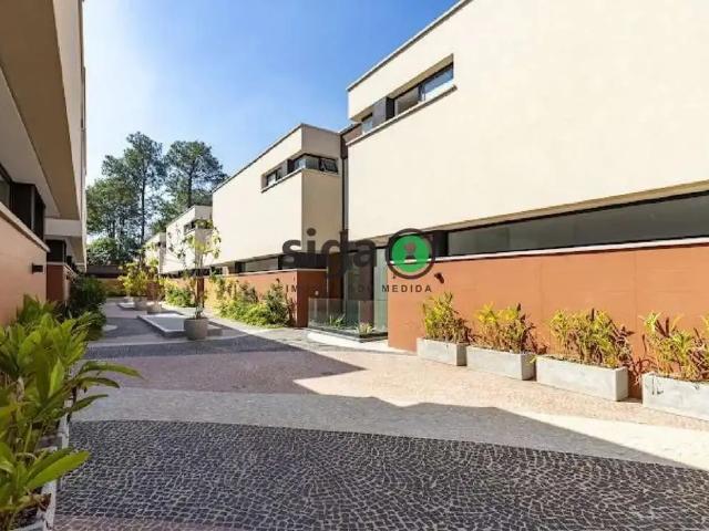 Casa / Sobrado em Condomínio para Venda em São Paulo/SP Jardim Cordeiro 4 Quartos