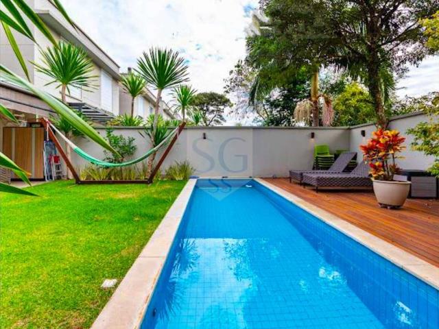 Casa / Sobrado em Condomínio para Venda em São Paulo/SP Jardim Cordeiro 4 Quartos