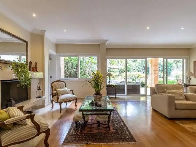 Casa / Sobrado em Condomínio para Venda em São Paulo/SP Jardim Cordeiro 4 Quartos