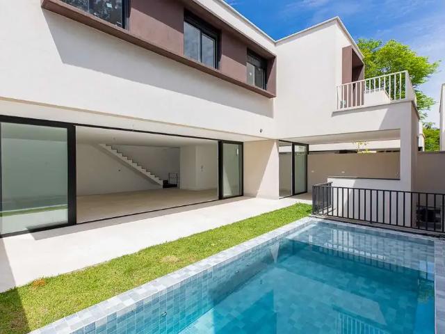 Casa / Sobrado em Condomínio para Venda em São Paulo/SP Jardim Cordeiro 4 Quartos
