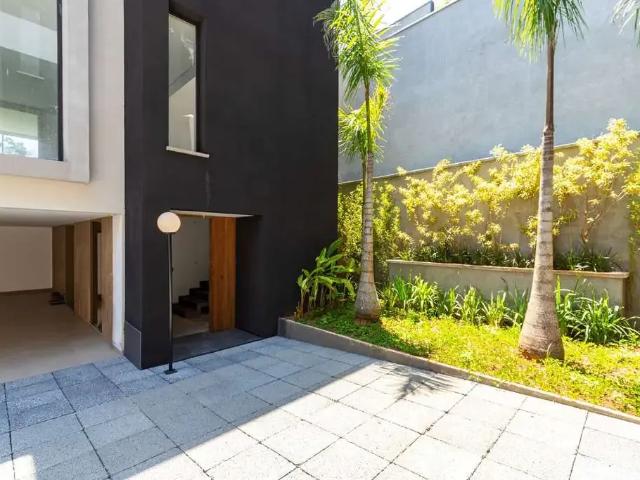 Casa / Sobrado em Condomínio para Venda em São Paulo/SP Jardim Cordeiro 4 Quartos