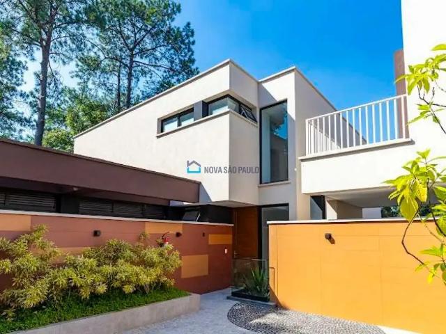 Casa / Sobrado em Condomínio para Venda em São Paulo/SP Jardim Cordeiro 4 Quartos
