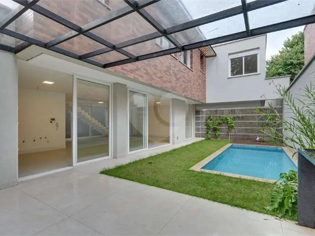 Casa / Sobrado em Condomínio para Venda em São Paulo/SP Alto da Boa Vista 4 Quartos