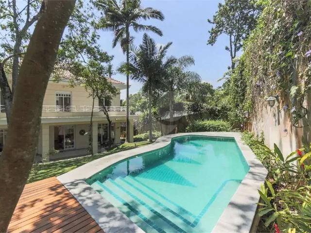 Casa / Sobrado em Condomínio para Venda em São Paulo/SP Jardim dos Estados 5 Quartos