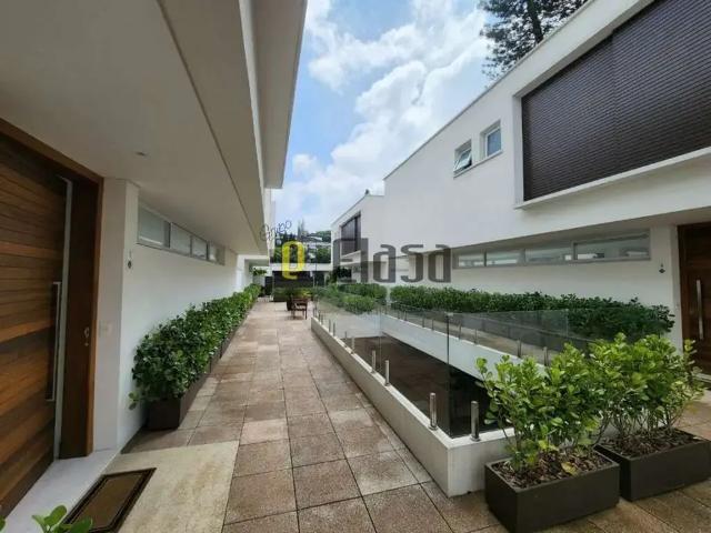 Casa / Sobrado em Condomínio para Venda em São Paulo/SP Jardim Petrópolis 4 Quartos