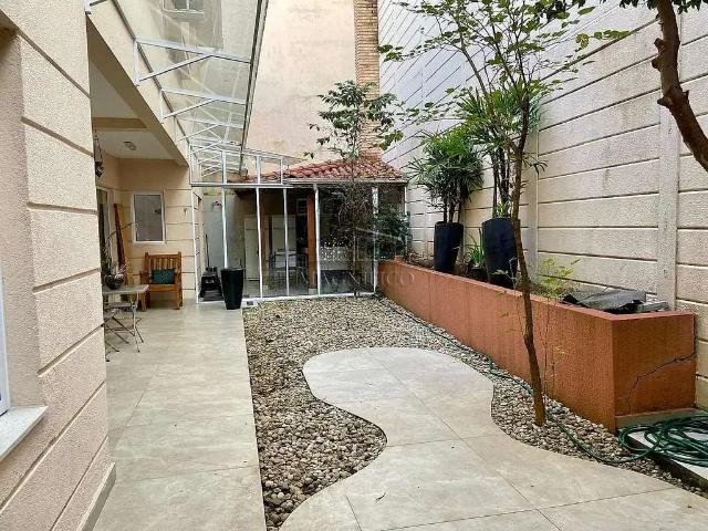 Casa / Sobrado em Condomínio para Venda em São Paulo/SP Vila Mariana 4 Quartos