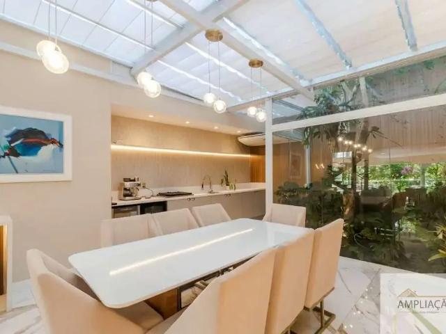 Casa / Sobrado em Condomínio para Venda em São Paulo/SP Real Parque 5 Quartos