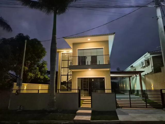 Casa / Sobrado em Condomínio para Venda em São Pedro da Aldeia/RJ Centro
