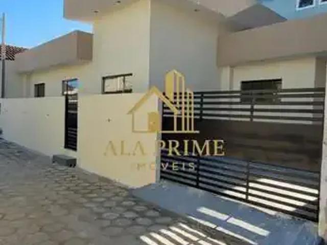 Casa / Sobrado em Condomínio para Venda em São Pedro da Aldeia/RJ Fluminense 3 Quartos