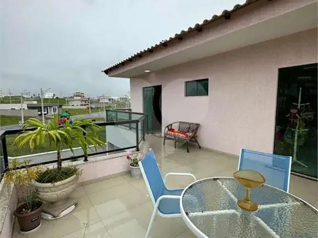 Casa / Sobrado em Condomínio para Venda em São Pedro da Aldeia/RJ Nova São Pedro 4 Quartos