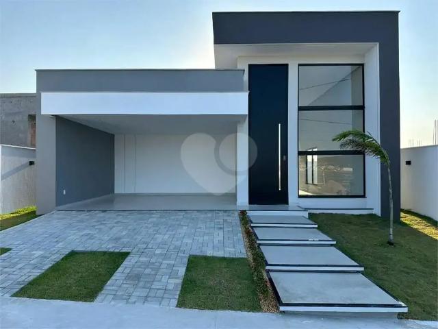 Casa / Sobrado em Condomínio para Venda em São Pedro da Aldeia/RJ Nova São Pedro 3 Quartos