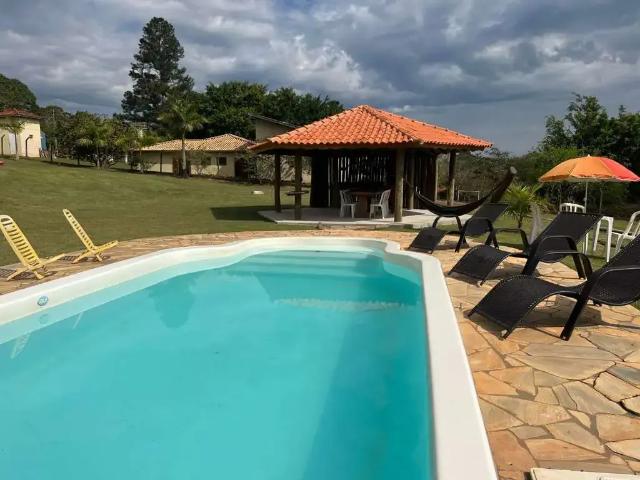 Casa / Sobrado em Condomínio para Venda em São Pedro/SP Floresta Escura 4 Quartos