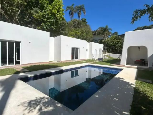 Casa / Sobrado em Condomínio para Venda em São Roque/SP Bairro do Carmo 4 Quartos