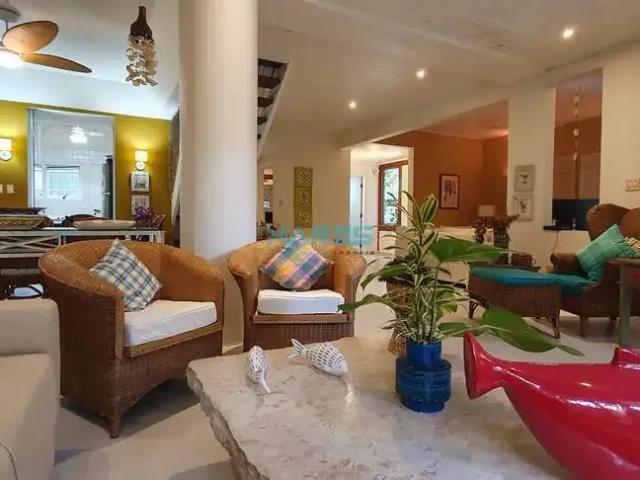 Casa / Sobrado em Condomínio para Venda em São Sebastião/SP Baleia 4 Quartos