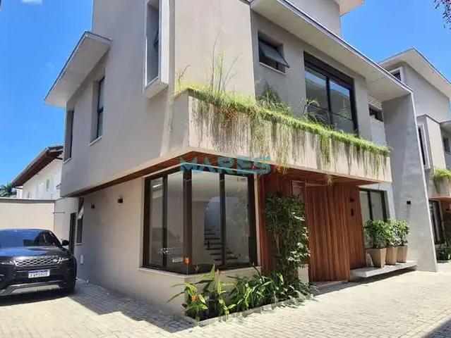 Casa / Sobrado em Condomínio para Venda em São Sebastião/SP Juquehy 4 Quartos