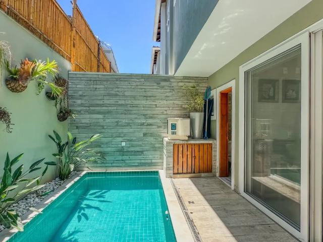Casa / Sobrado em Condomínio para Venda em São Sebastião/SP Juquehy 4 Quartos