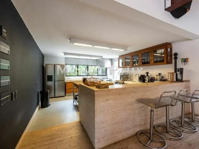 Casa / Sobrado em Condomínio para Venda em São Sebastião/SP Maresias 4 Quartos