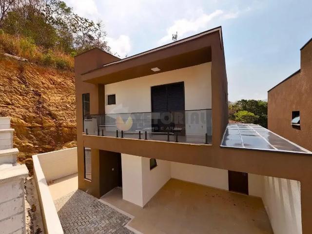 Casa / Sobrado em Condomínio para Venda em São Sebastião/SP Reserva Du Moulin 3 Quartos