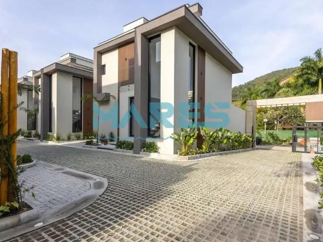 Casa / Sobrado em Condomínio para Venda em São Sebastião/SP Sertão do Camburi 3 Quartos