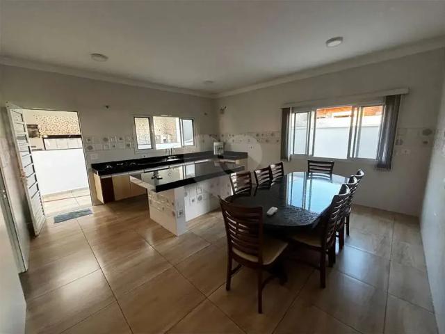 Casa / Sobrado em Condomínio para Venda em Salto/SP Buru 2 Quartos
