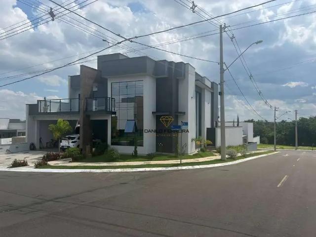 Casa / Sobrado em Condomínio para Venda em Salto/SP Residencial Lagos D'Icaraí 4 Quartos