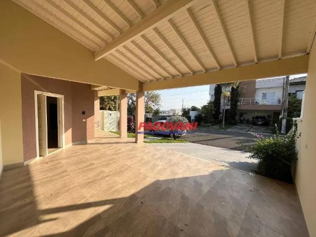 Casa / Sobrado em Condomínio para Venda em Salto/SP Residencial Lagos D'Icaraí 3 Quartos