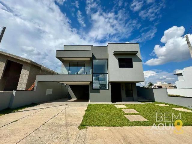 Casa / Sobrado em Condomínio para Venda em Salto/SP Residencial Lagos D'Icaraí 3 Quartos